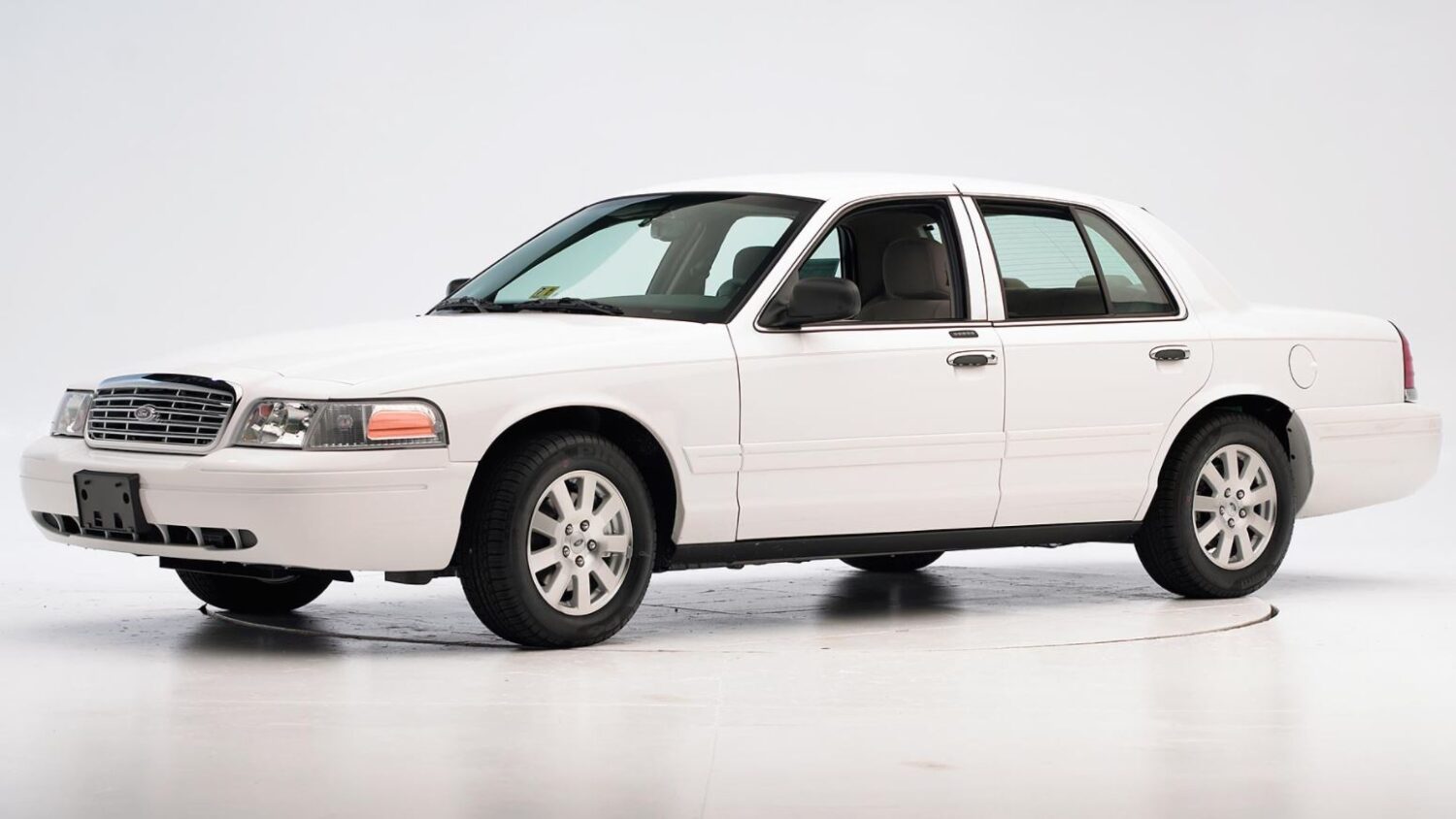 Ford Crown Victoria - Review